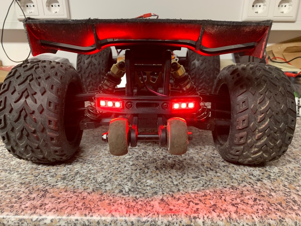 Fichier 3D gratuit JLB Cheetah / JLB21101 Barre de rétro-éclairage pour ...