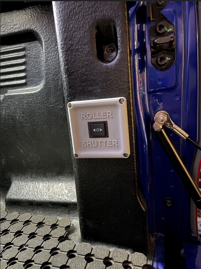 Free 3D file Ranger Roller Shutter Switch Plate 👽・3D printing design to ...