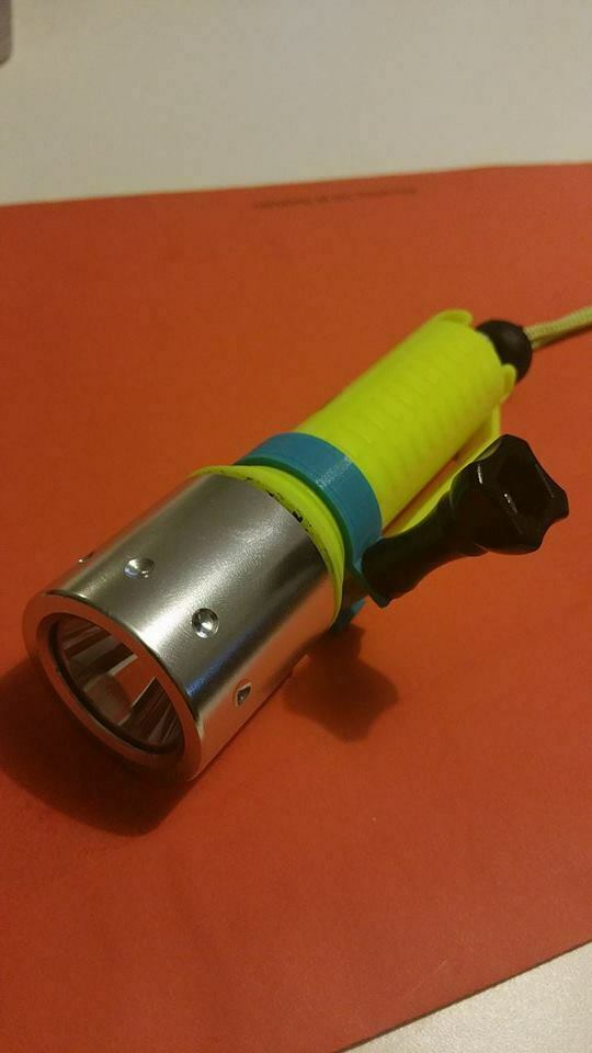 Free 3D file Diving flashlight mount・3D printing design to download・Cults