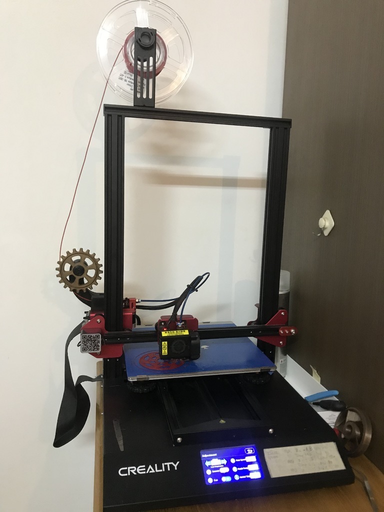 Free 3D file Creality CR10S pro filament guide/feeder 🪢・3D printer model to download・Cults