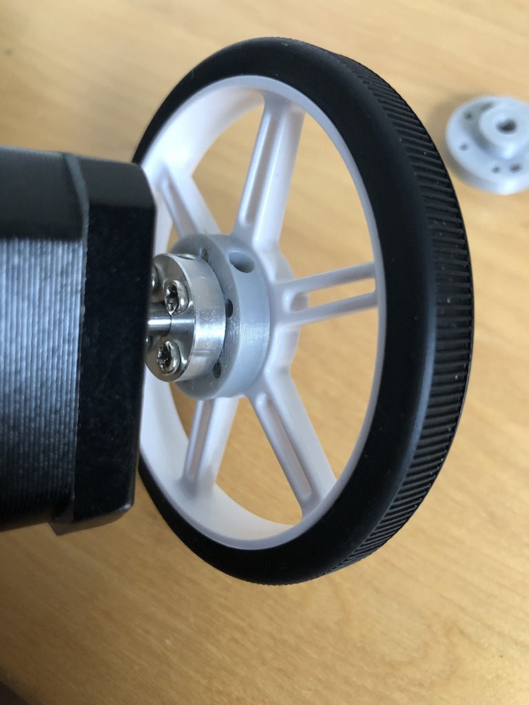 Free 3D file mounting hub adapter・Design to download and 3D print・Cults