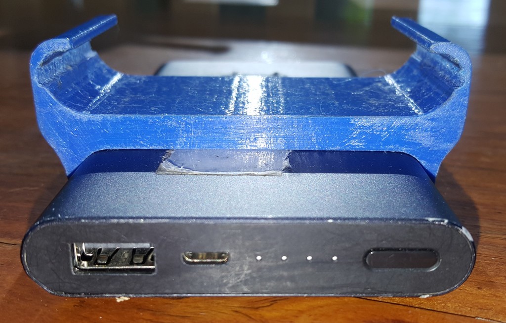 Free 3D file Phone and charger holder・3D printable design to download・Cults