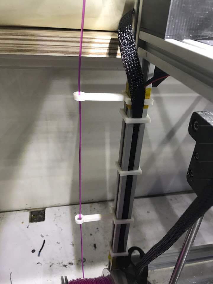 Fichier 3D gratuit porte-filament sigma 20*20・Design à télécharger et à ...