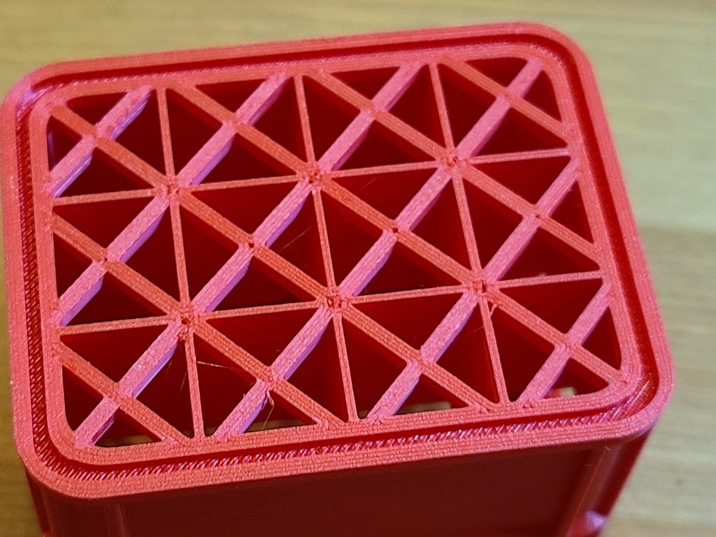 Free STL file No supports / Stackable Beer Crate battery holders & Lids ...