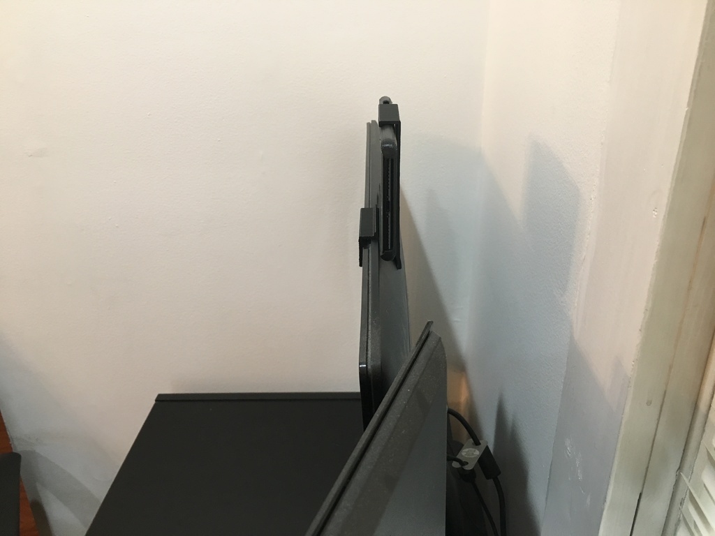 Free 3D file Monitor Mount Phone Stand 📞・3D printer model to download・Cults