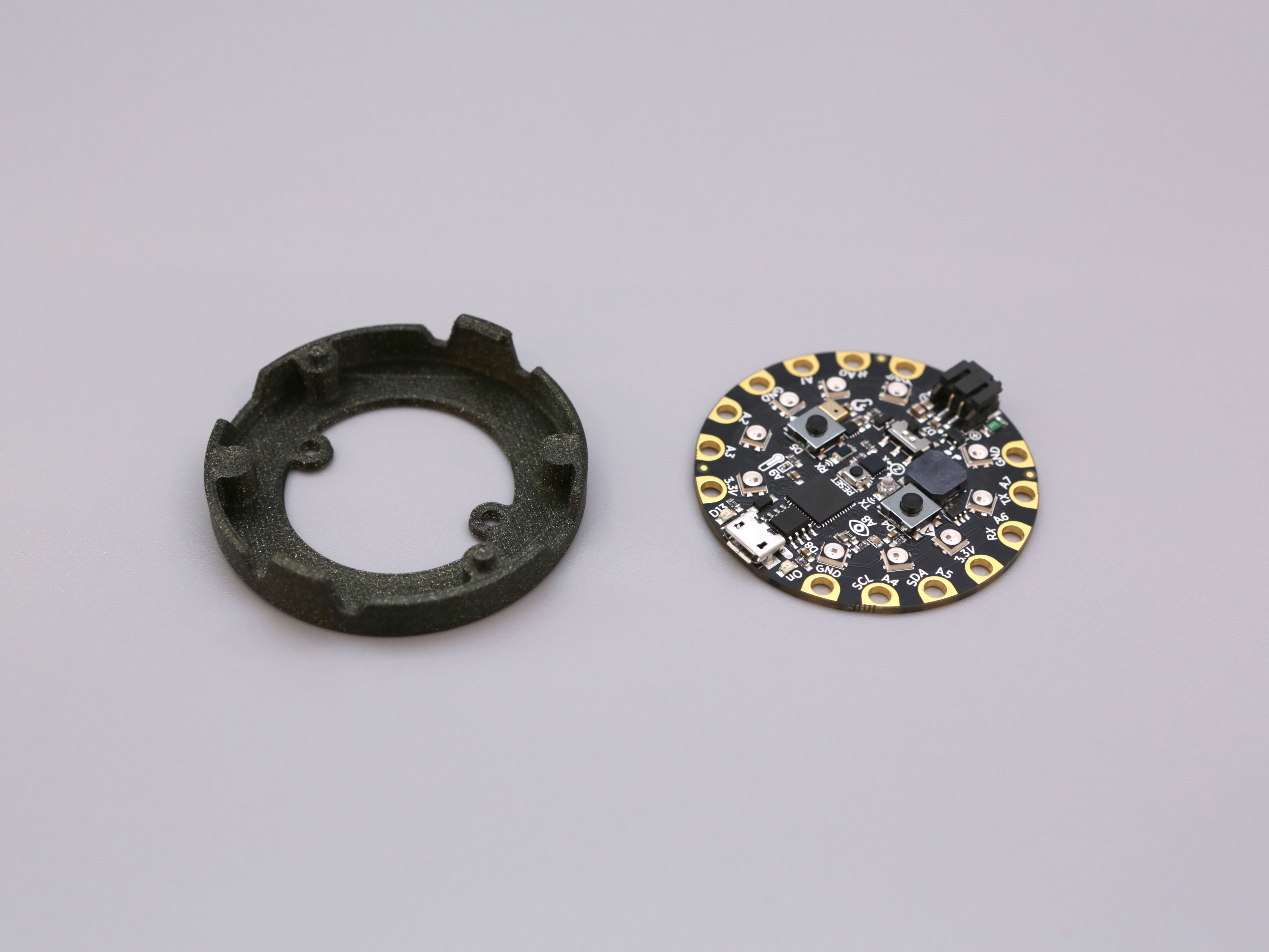 Free STL file Circuit Playground Express Snap Fit Mount 🛝・3D printable ...