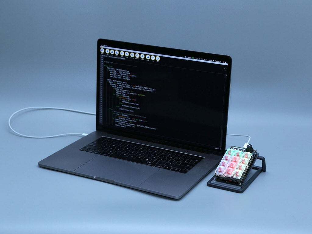 Free STL file MacroPad Print-In-Place Stand・3D printer design to ...