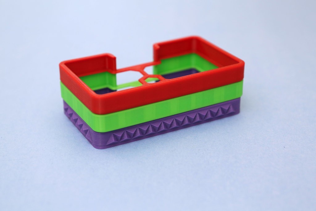 Archivo STL gratis Parachoques Adafruit NeoTrellis M4 👽・Modelo para ...