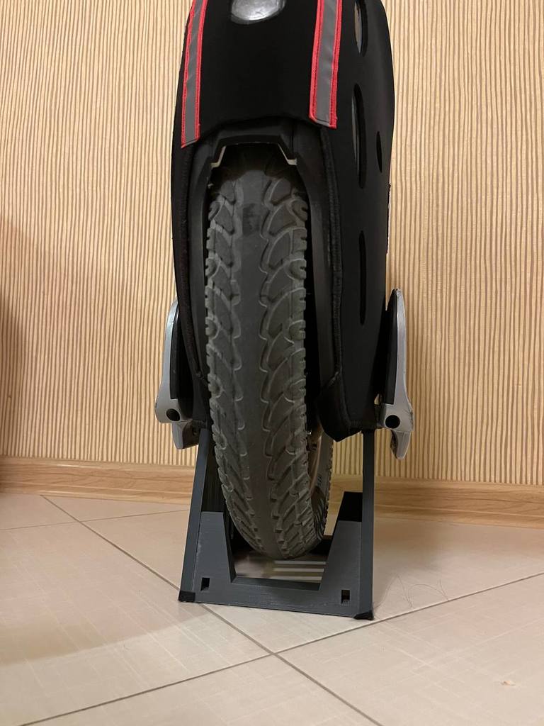 Free 3D file Monowheel stand for Kingsong 18L/XL・3D printable design to ...