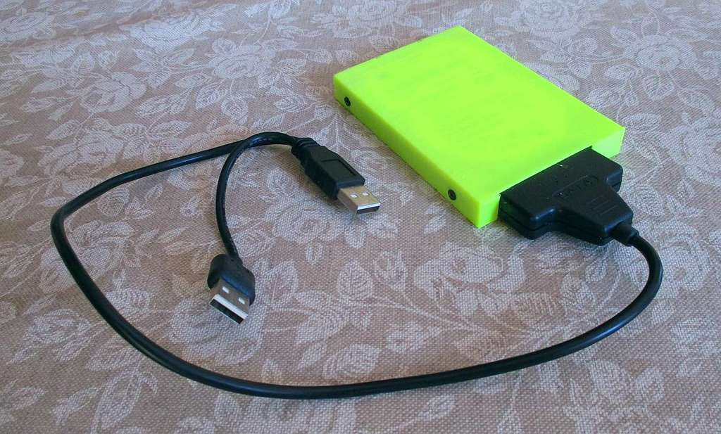 Free 3D file slimline HDD enclosure・3D printing idea to download・Cults