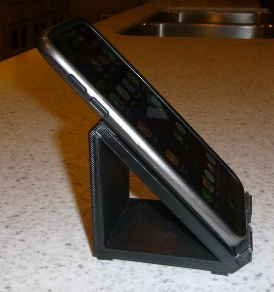 Free 3D file Cell Phone Stand・3D print model to download・Cults