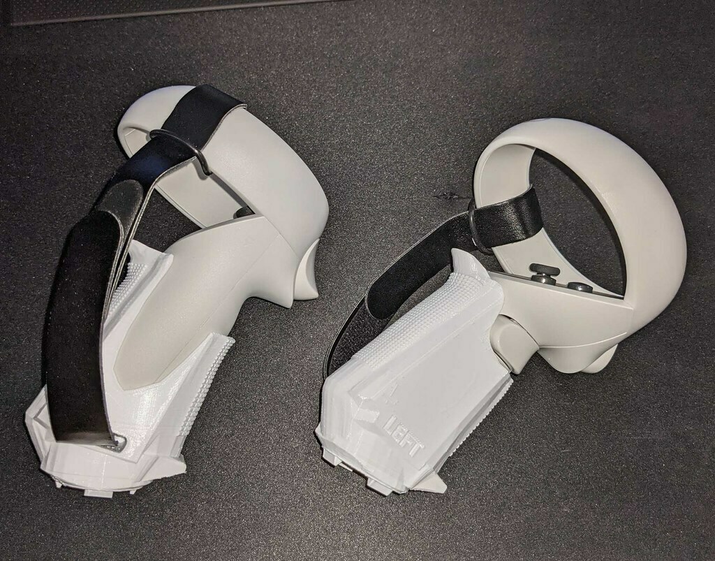 Free 3D file Oculus Quest 2 Grips for VRGM VR Stock・3D printer model to ...