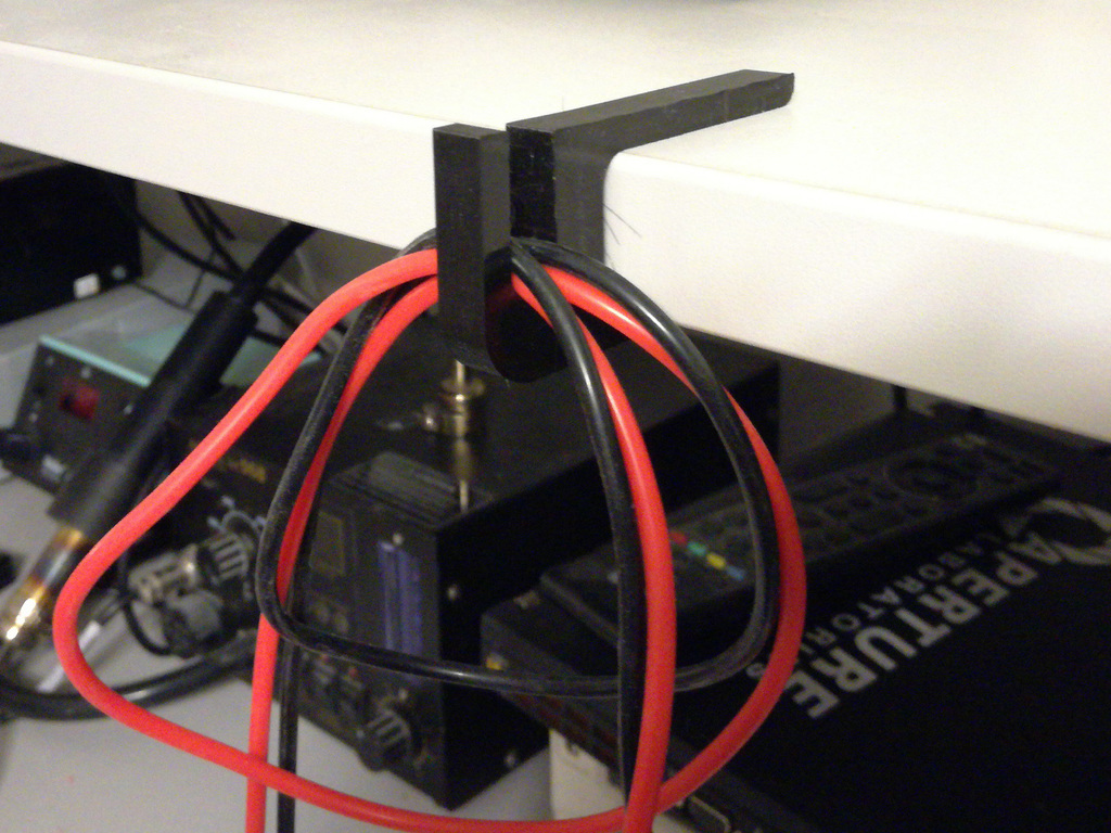 Free 3D file Lab Table Egde Cable Clamp・3D printing template to ...