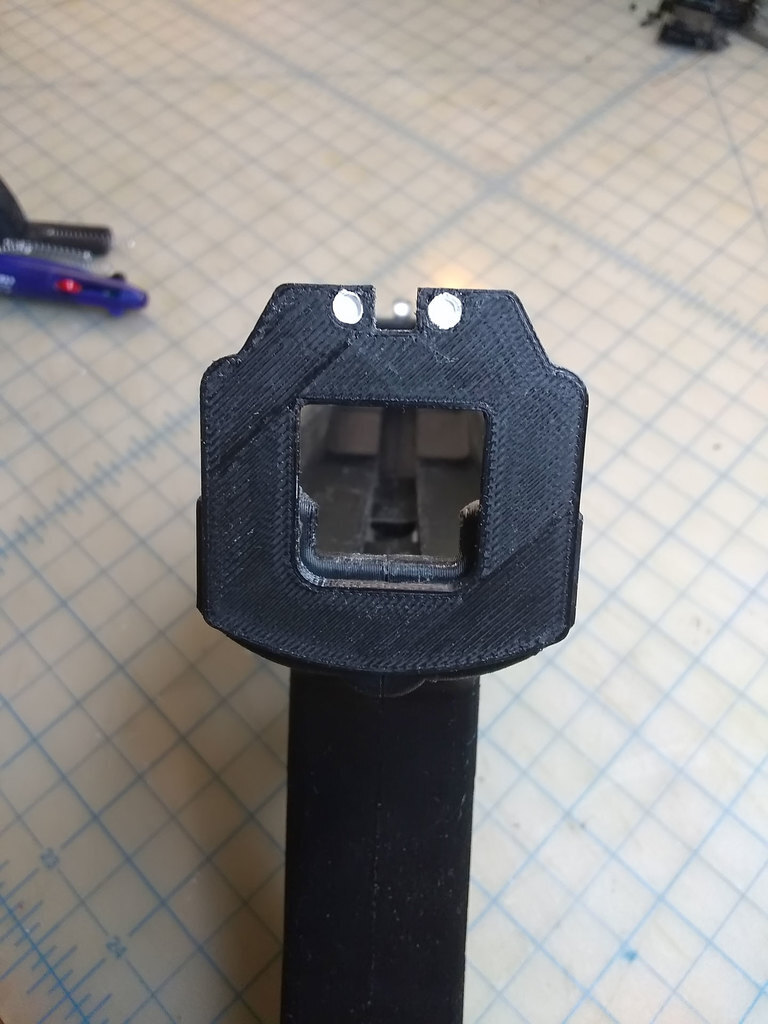 Free STL file WiiMote Lightgun With Pistol Sights And Trigger Spring 🔫 ...