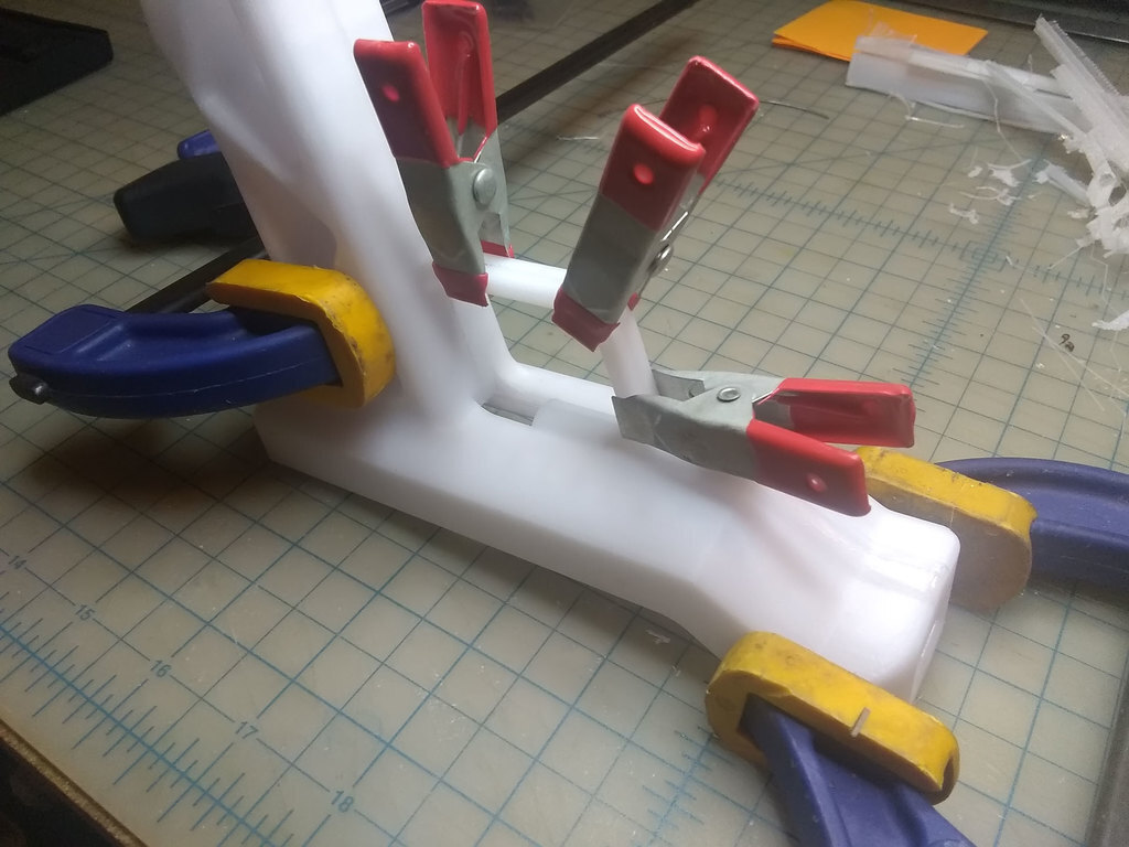 Free STL file WiiMote Lightgun With Pistol Sights And Trigger Spring 🔫 ...