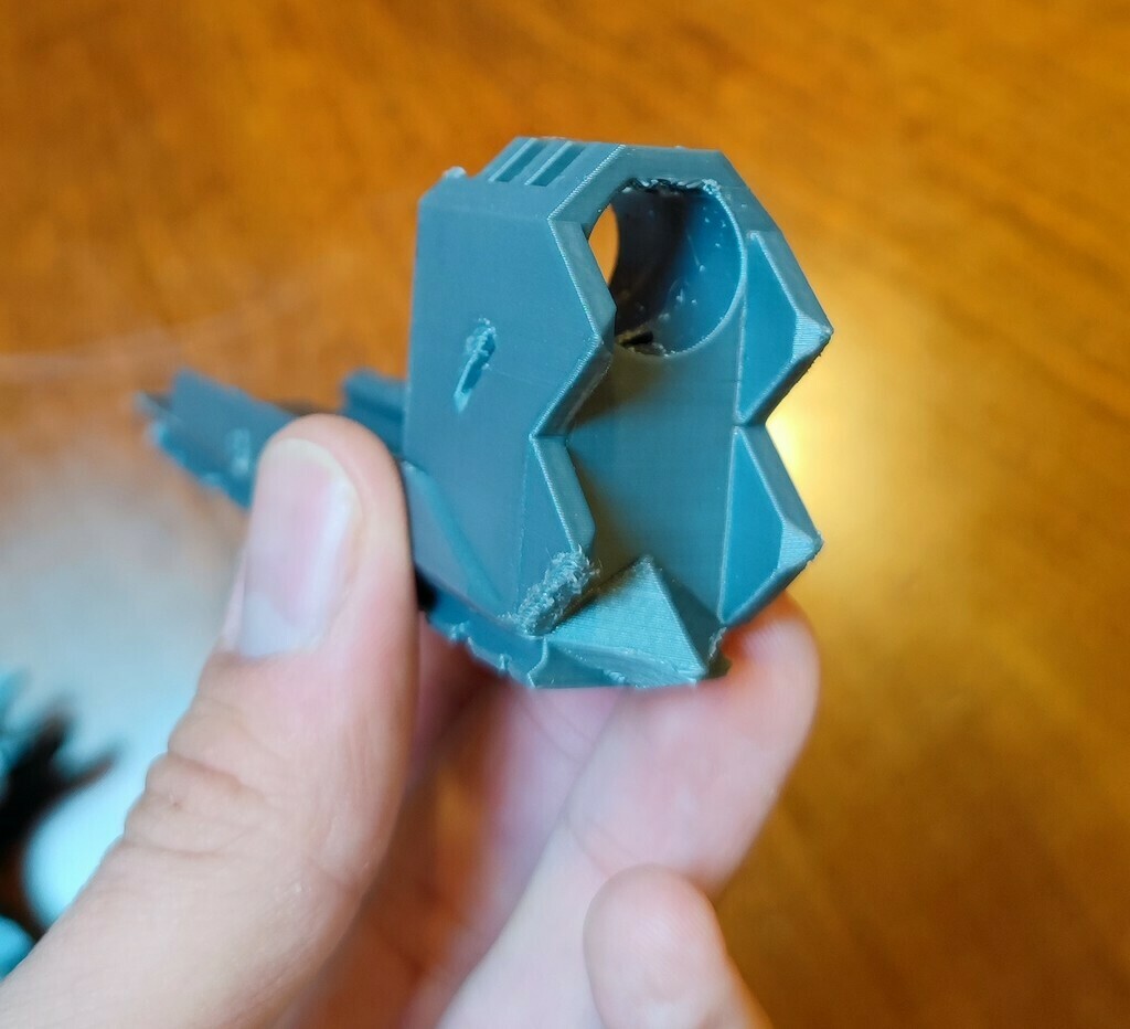 Free 3D file "Lycoris Recoil" Chisato M1911 Compensator・3D print design ...