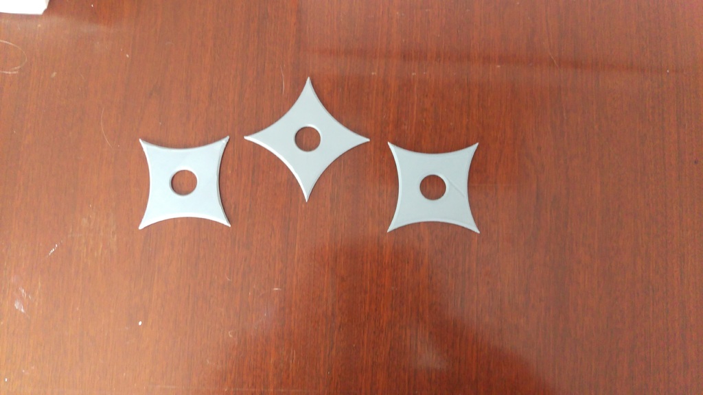 Free STL file Ninja Moon Throwing Star 🥷・Design to download and 3D ...