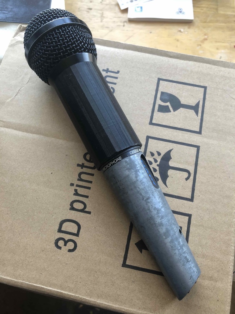 Archivo 3D gratuito Tapa de la batería del VHF Nady 101・Objeto ...