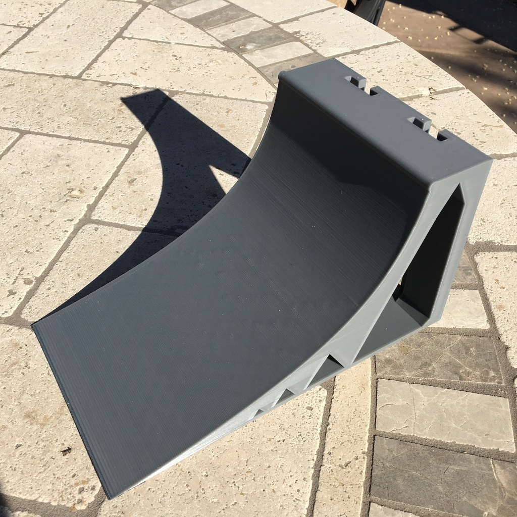 Free 3D file 1/4 Quarter Pipe for FingerBoards Skateboarding 🛹・Design ...