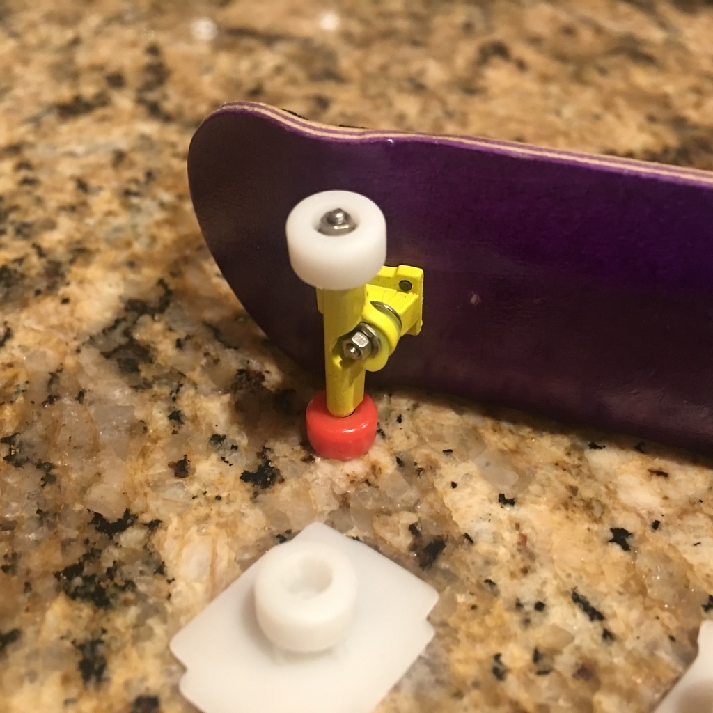 Free 3D file FingerBoard Skateboard Wheels Resin Print Only 🛹・3D print ...