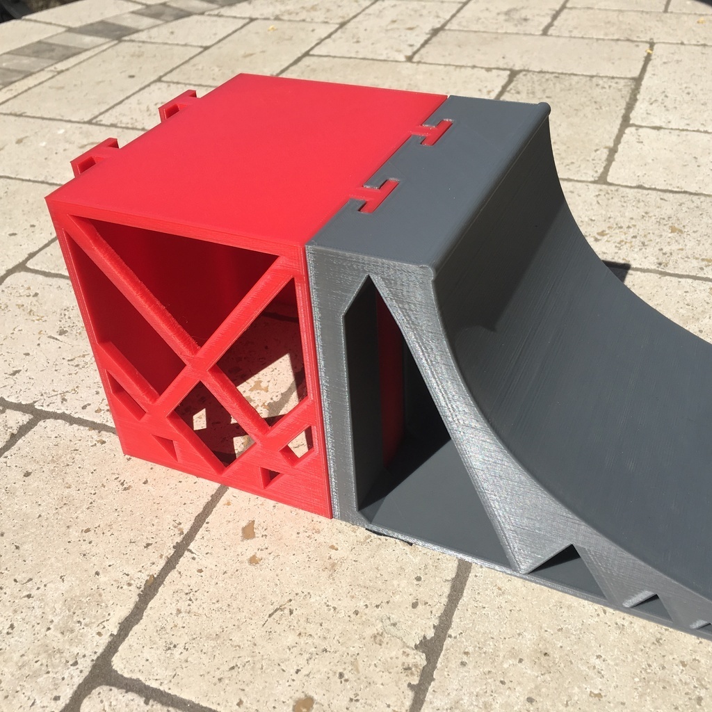 Free 3D file 1/4 Quarter Pipe for FingerBoards Skateboarding 🛹・Design to download and 3D print・Cults