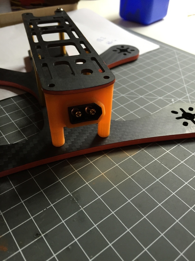 Free 3D file Shendrones Tweaker 180 XT60 Holder V1.0・3D printable model ...