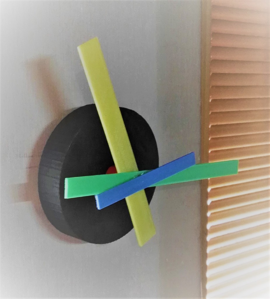 Free 3D file colored wall clock・3D printing template to download・Cults