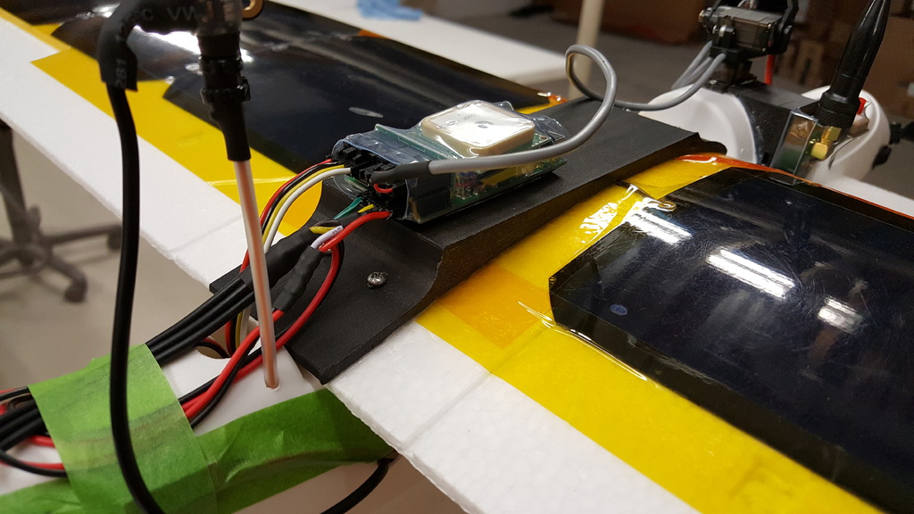 Free 3D file Phoenix 1600 Wing joint・3D printable design to download・Cults