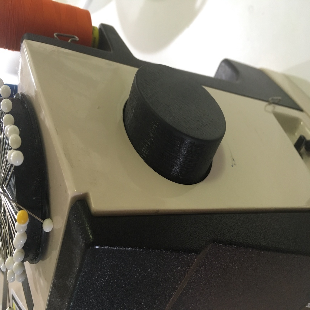 Free 3D file Sewing Machine Husqvarna Viking 940 handwheel・3D printing ...