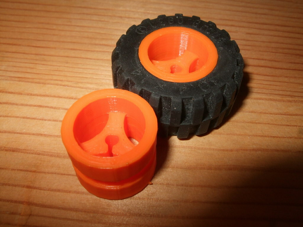 Free STL file Wheel 18mm D. x 14mm. 3mm D axle・3D printable object to ...