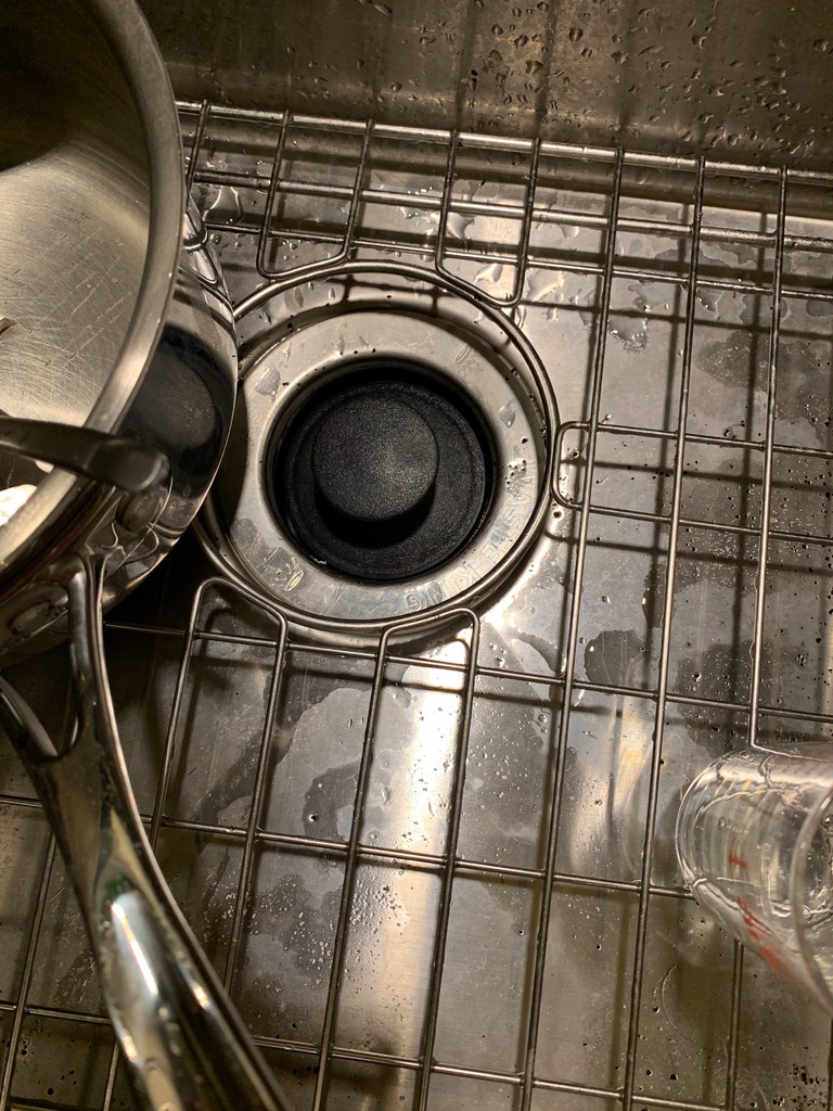 Free 3D file Garbage disposal stopper-strainer・Template to download and ...