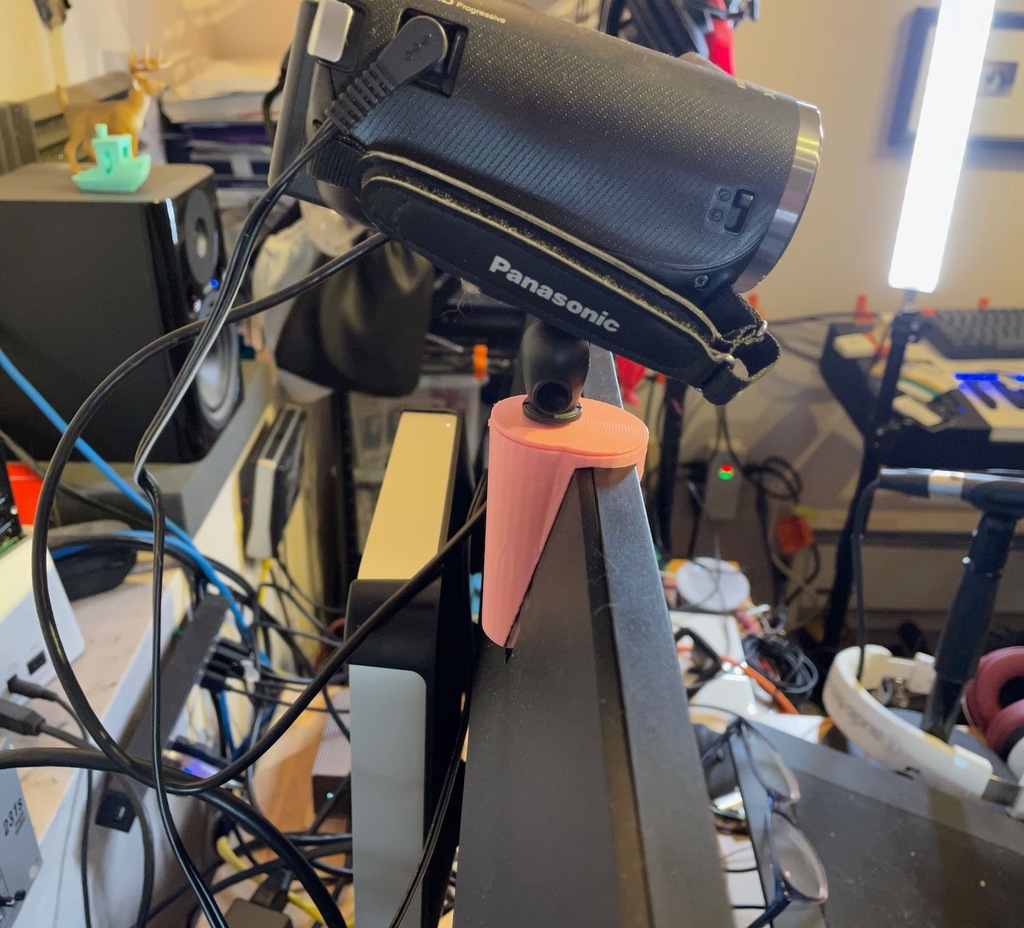 Free 3D file Monitor camcorder/camera mount・3D printable design to ...