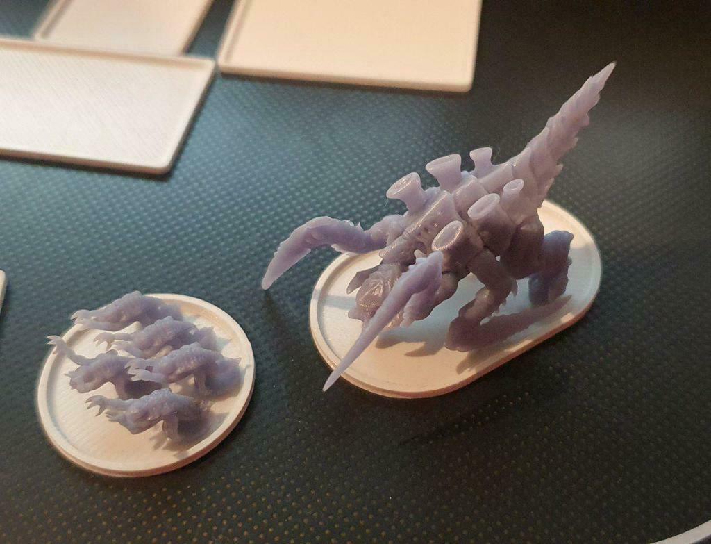 Free 3D file Epic / Warmaster / 6mm wargame - ''tub'' bases 🎲・Model to ...