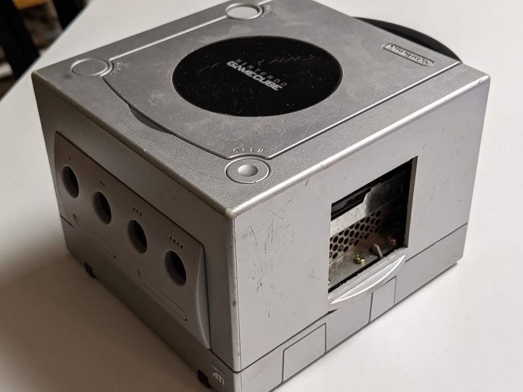 Free 3D file Nintendo Gamecube snap-in grid 🎮・3D print design to ...