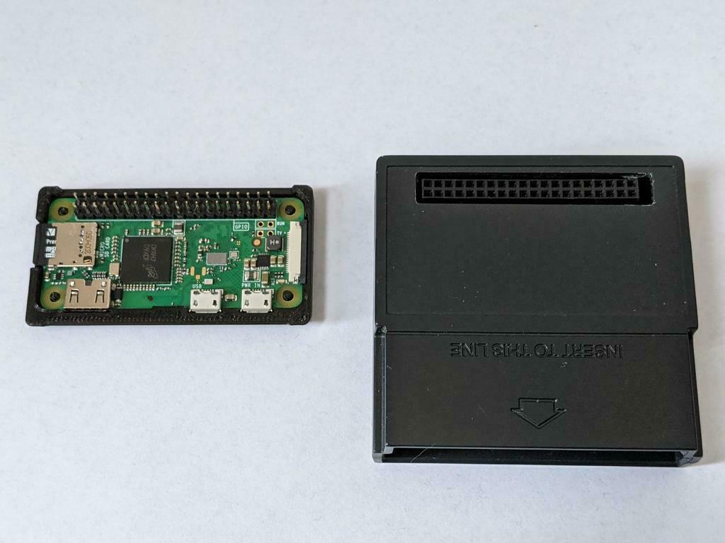 Free 3D file PiTrex cover for PiZero 🎮・3D printer model to download・Cults