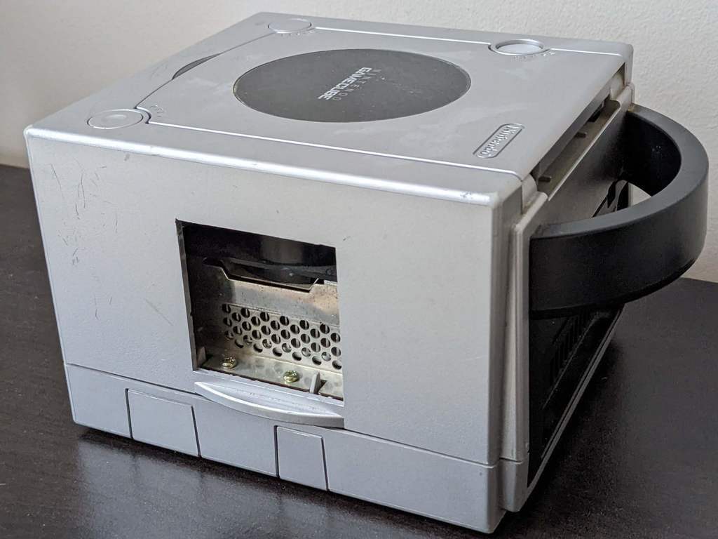 Free 3D file Nintendo Gamecube snap-in grid 🎮・3D print design to ...