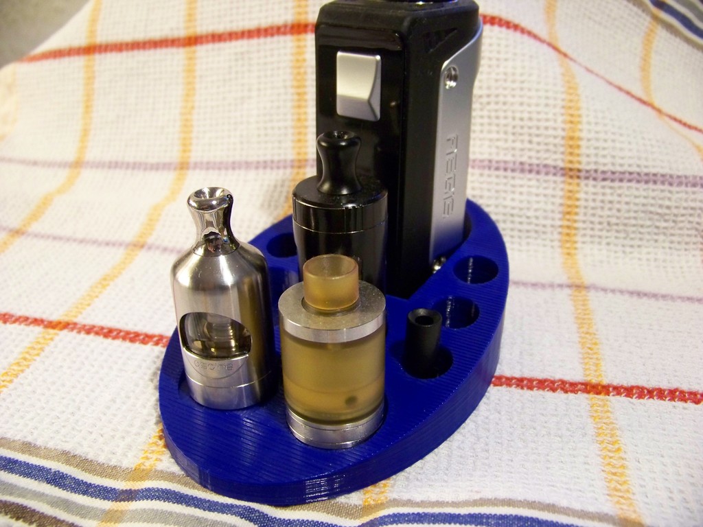 Free 3D file Geekvape Aegis Stand for Mod and Atomizers・Model to ...