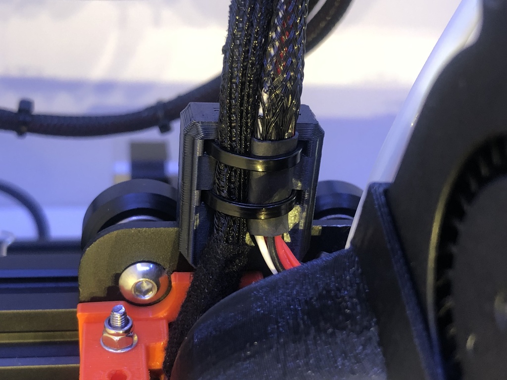 Free 3D file CR-10 Hotend Strain Relief by Blitzace・3D printing design ...