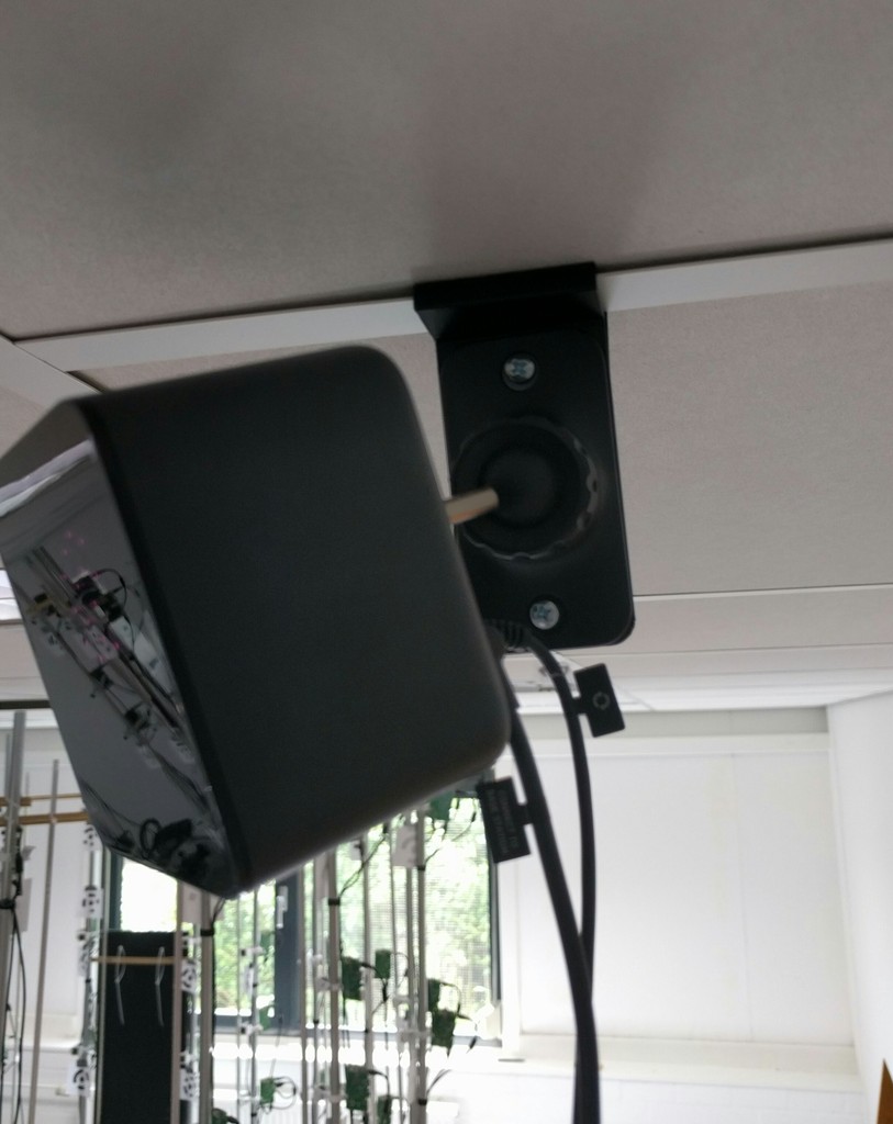 Free 3D file htc vive lighthouse suspended ceiling hooks・Model to ...