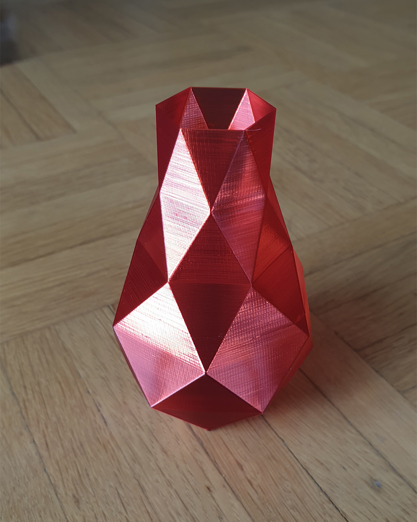 Free 3D file Low Poly Vase 🏺・3D printing idea to download・Cults