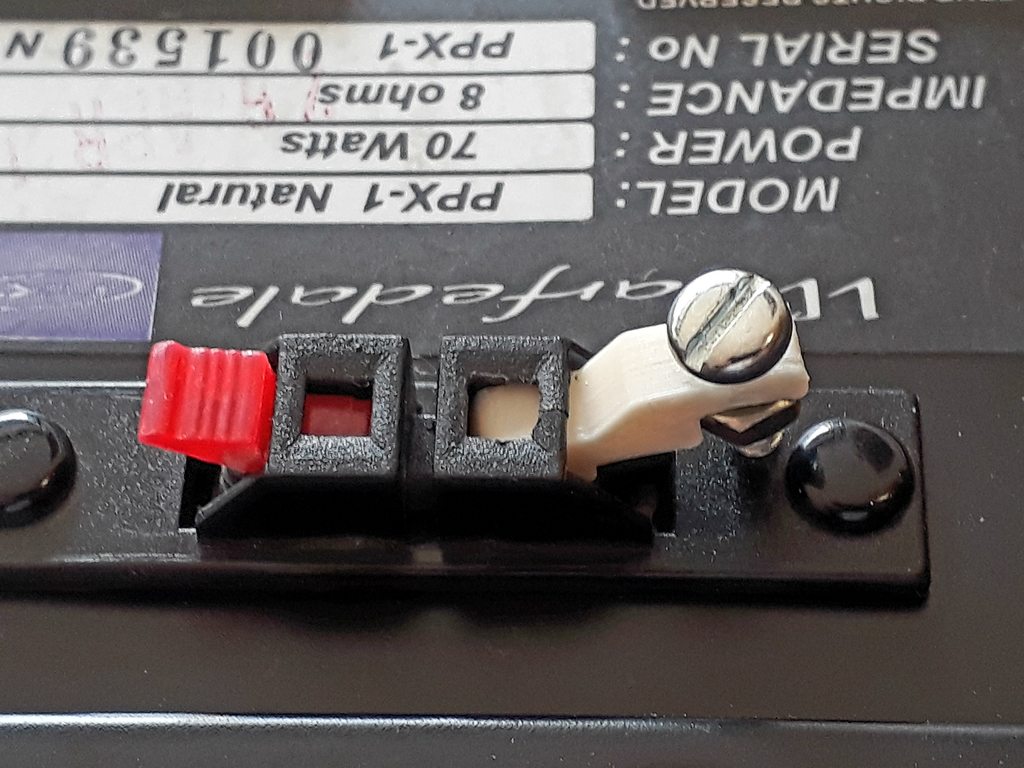 Free 3D file Speaker spring clip 🔉・3D print design to download・Cults