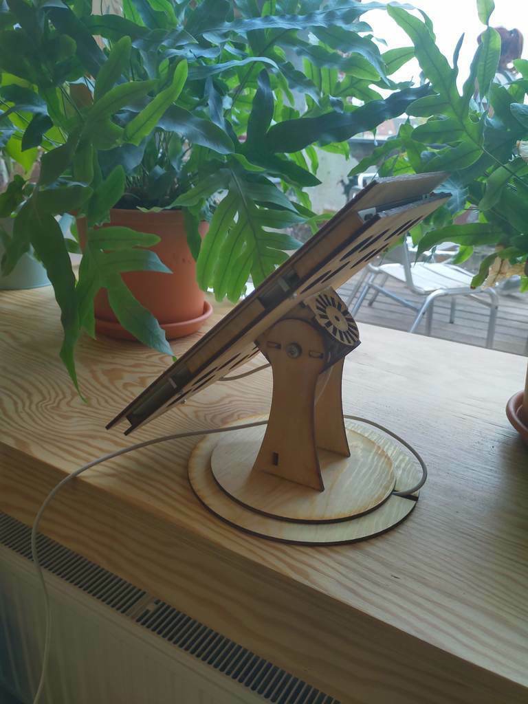 Free 3D file Lasercut IPAD 2 stand・3D printable model to download・Cults