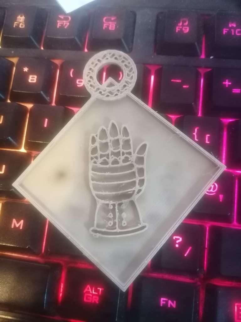 Free 3D file Holy pendant of TORM D&D・Model to download and 3D print・Cults