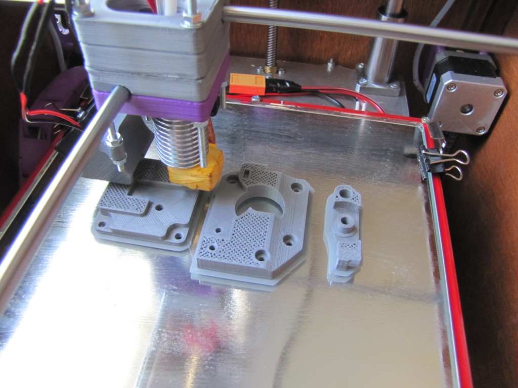 Archivo 3D gratis Extrusora directa simple UM2 🔧・Plan para descargar y imprimir en 3D・Cults