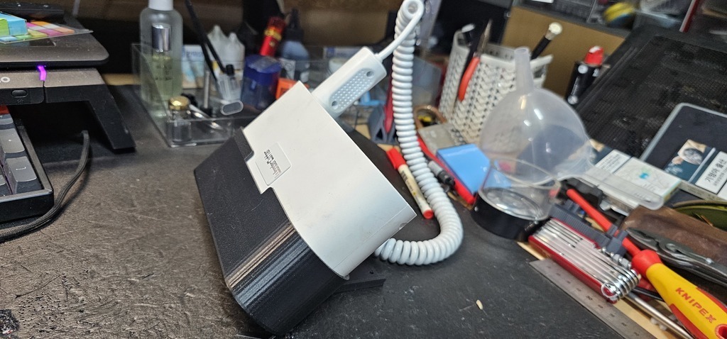 Free 3D file Wonder cutter stand・3D printer design to download・Cults