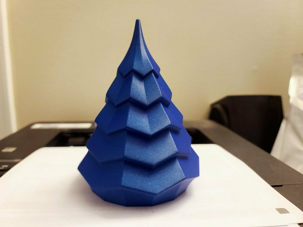 Free 3D file Vase Mode Winter Tree 🏺・3D printer design to download・Cults