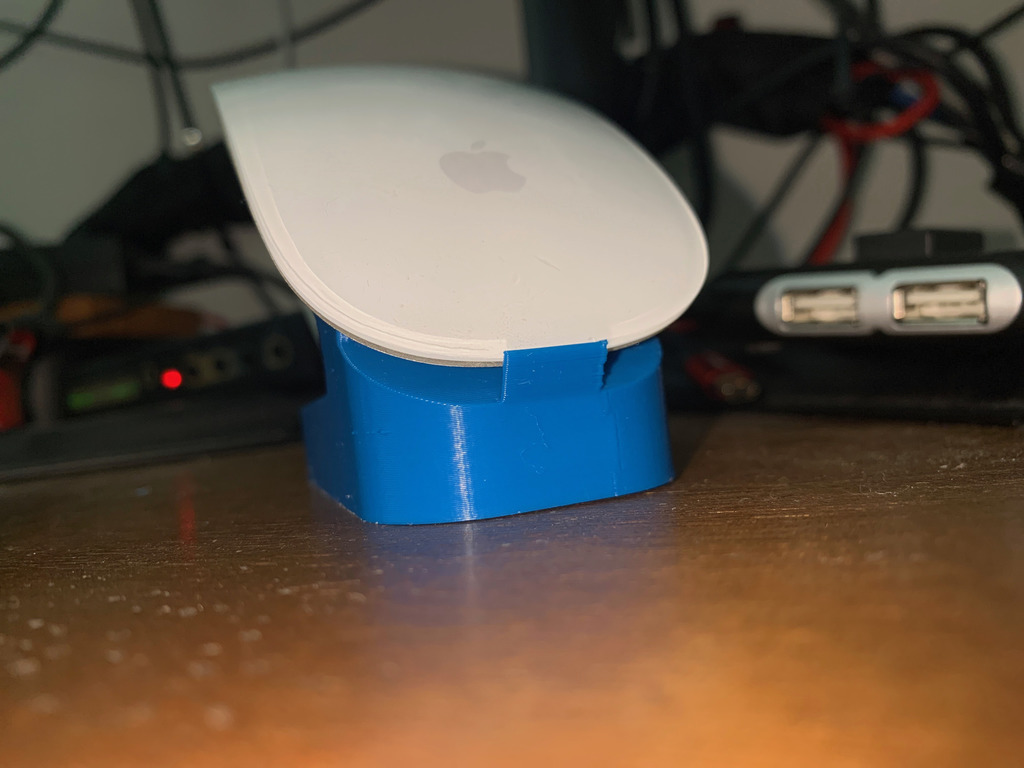 Free 3D file Magic Mouse 2 Charging Dock with Guides・3D printable model ...