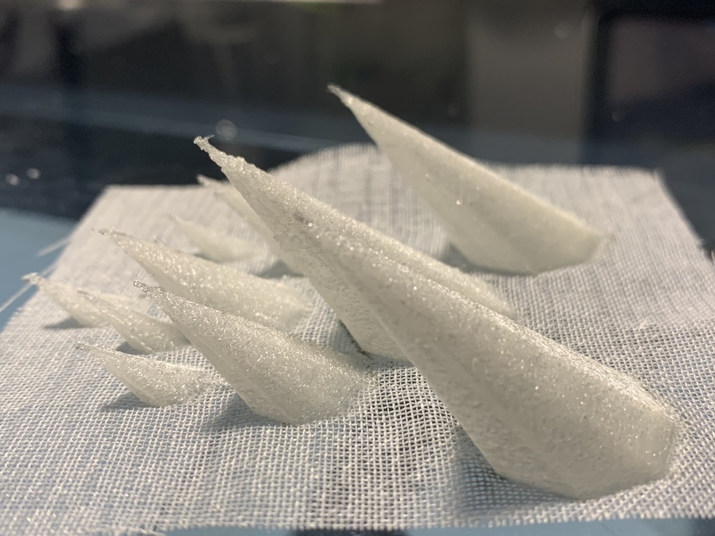 Free 3D file Spikes model (on fabric) 👗・3D printable model to download ...