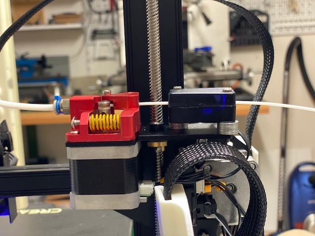 Free 3D file Creality CR-6 SE filament guide for dual Gear Extruder・3D ...