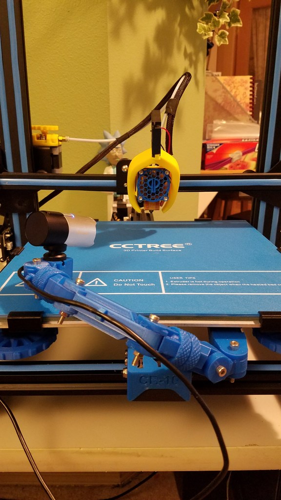 Electric Rotating Camera Mount